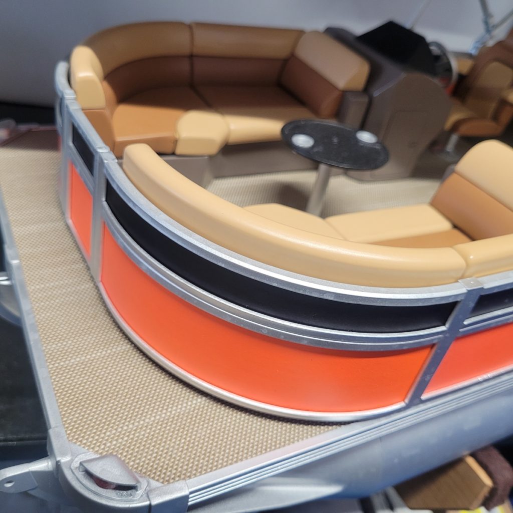 Pontoon Fence Long Curve | Spyker Workshop