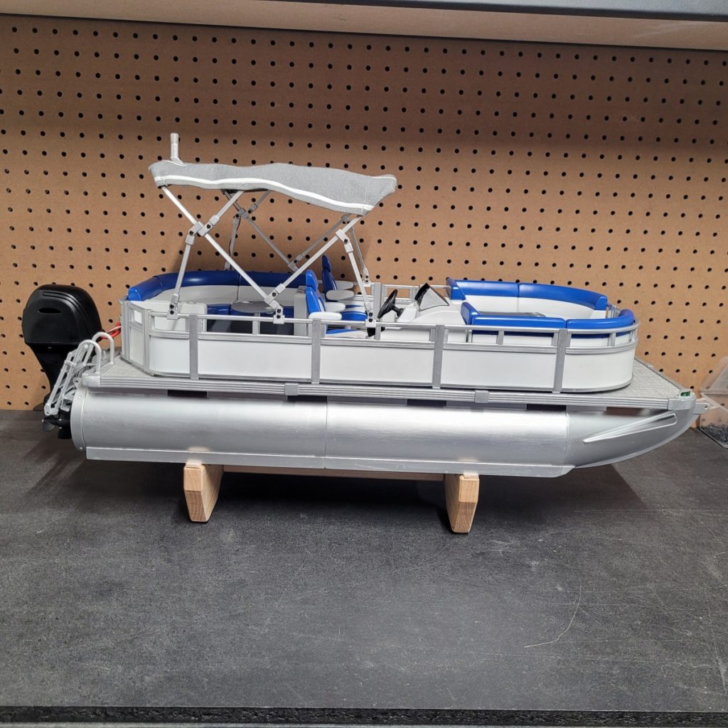 1/10th Scale 20′ Pontoon Layout B | Spyker Workshop